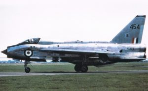 February 2023: English Electric Lightning T.5 (silver era) – 29 photos ...