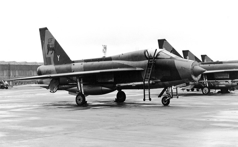 December 2023: English Electric Lightning T.5 (camo era) – 22 photos ...