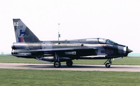 December 2023: English Electric Lightning T.5 (camo era) – 22 photos ...