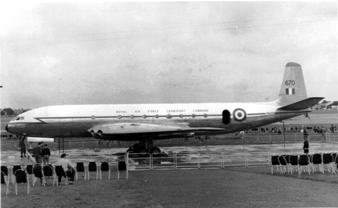 February 2024: The D.H. Comet (RAF & RCAF) – 30 photos | RAF in Combat