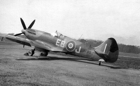 May 2025: Supermarine Spitfire XIV – Europe: 31 photos | RAF in Combat
