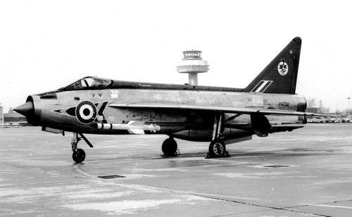 January 2018: English Electric Lightning F.2 – 31 photos | RAF in Combat