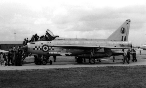 January 2018: English Electric Lightning F.2 – 31 photos | RAF in Combat