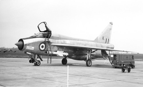 February 2017: English Electric Lightning T.4 – 39 photos | RAF in Combat