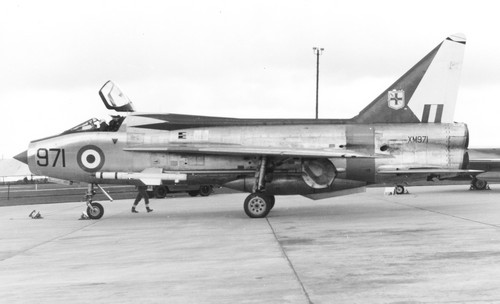 February 2017: English Electric Lightning T.4 – 39 photos | RAF in Combat