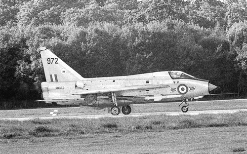 February 2017: English Electric Lightning T.4 – 39 photos | RAF in Combat