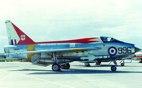 February 2017: English Electric Lightning T.4 – 39 photos | RAF in Combat