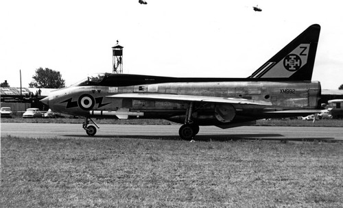 February 2017: English Electric Lightning T.4 – 39 photos | RAF in Combat