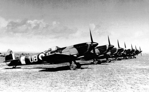 September 2015: Supermarine Spitfire LF.16 post-1947 – 48 photos | RAF ...