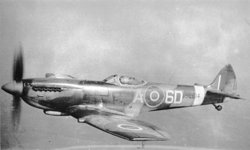 September 2015: Supermarine Spitfire LF.16 post-1947 – 48 photos | RAF ...