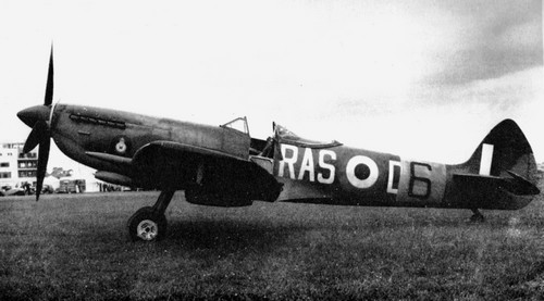 September 2015: Supermarine Spitfire LF.16 post-1947 – 48 photos | RAF ...
