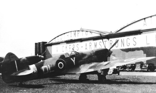 May 2015: Supermarine Spitfire F.21 – 28 photos | RAF in Combat