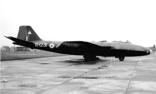 August 2017: English Electric Canberra B(I).8 – Part 2 – 61 photos ...