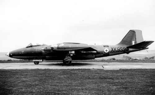 August 2017: English Electric Canberra B(I).8 – Part 2 – 61 photos ...