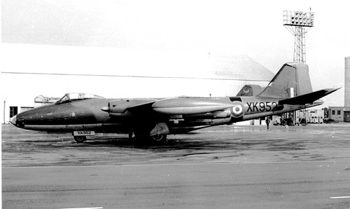 August 2017: English Electric Canberra B(I).8 – Part 2 – 61 photos ...