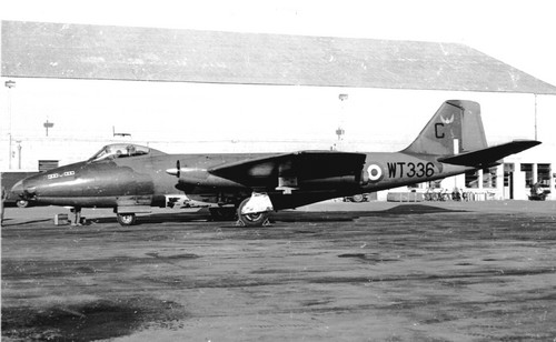 June 2017: English Electric Canberra B(I).8 – Part 1 – 50 photos | RAF ...
