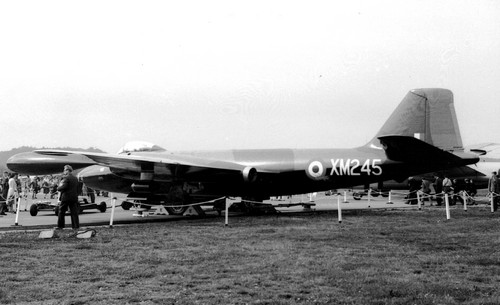 August 2017: English Electric Canberra B(I).8 – Part 2 – 61 photos ...