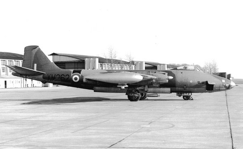 August 2017: English Electric Canberra B(I).8 – Part 2 – 61 photos ...