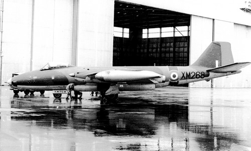 August 2017: English Electric Canberra B(I).8 – Part 2 – 61 photos ...