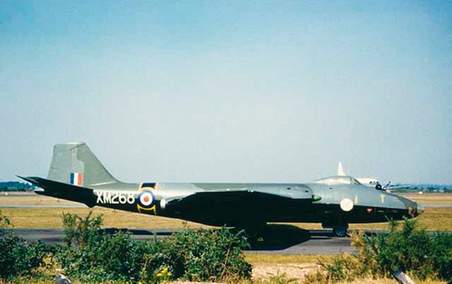 August 2017: English Electric Canberra B(I).8 – Part 2 – 61 photos ...