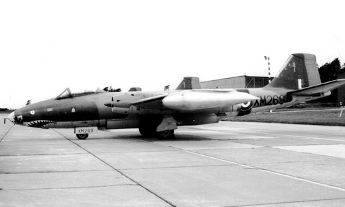 August 2017: English Electric Canberra B(I).8 – Part 2 – 61 photos ...