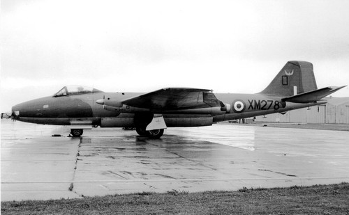 August 2017: English Electric Canberra B(I).8 – Part 2 – 61 photos ...