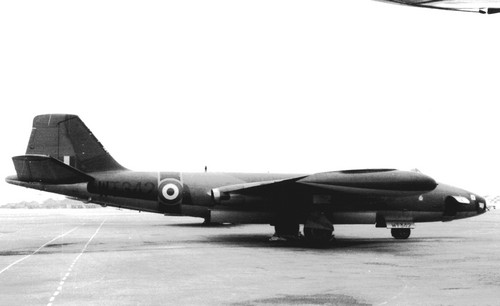 June 2017: English Electric Canberra B(I).8 – Part 1 – 50 photos | RAF ...