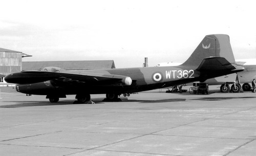 June 2017: English Electric Canberra B(I).8 – Part 1 – 50 photos | RAF ...