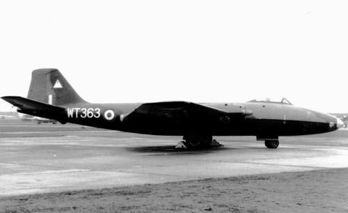 June 2017: English Electric Canberra B(I).8 – Part 1 – 50 photos | RAF ...