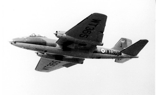 June 2017: English Electric Canberra B(I).8 – Part 1 – 50 photos | RAF ...