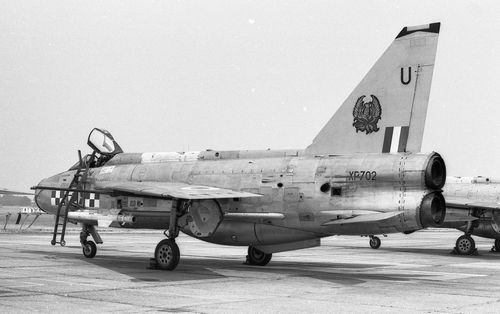 January 2019: English Electric Lightning F.3 (silver era) – 78 photos ...
