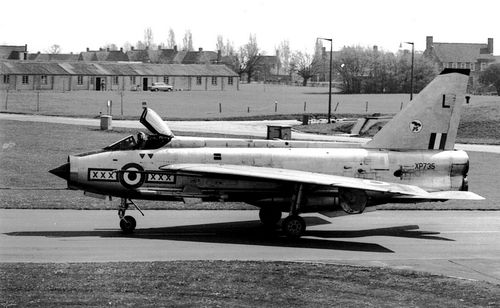 January 2019: English Electric Lightning F.3 (silver era) – 78 photos ...