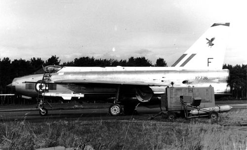 January 2019: English Electric Lightning F.3 (silver era) – 78 photos ...