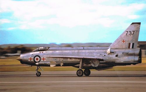 January 2019: English Electric Lightning F.3 (silver era) – 78 photos ...
