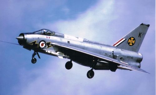 January 2019: English Electric Lightning F.3 (silver era) – 78 photos ...