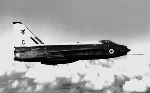 January 2019: English Electric Lightning F.3 (silver era) – 78 photos ...