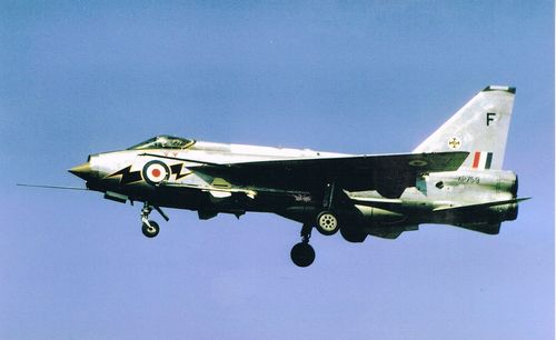 January 2019: English Electric Lightning F.3 (silver era) – 78 photos ...