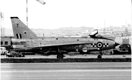 January 2019: English Electric Lightning F.3 (silver era) – 78 photos ...