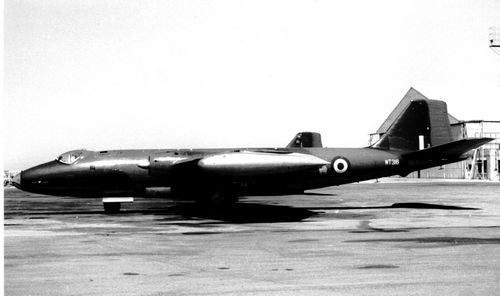 May 2019 : English Electric Canberra B(I) 6 – 12 photos | RAF in Combat