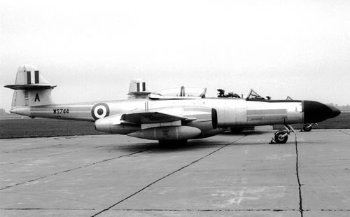 November 2019 : Gloster Meteor NF.14 – 47 photos | RAF in Combat
