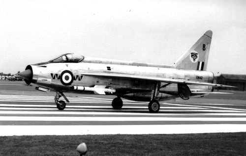 March 2020: English Electric Lightning F.1 (74 Sqn) – 24 photos | RAF ...