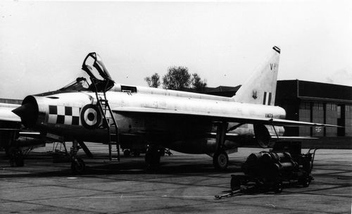 December 2020: English Electric Lightning F.1 (56 Sqn) – 24 photos ...