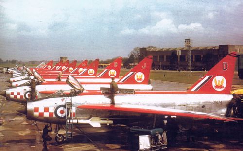 December 2020: English Electric Lightning F.1 (56 Sqn) – 24 photos ...