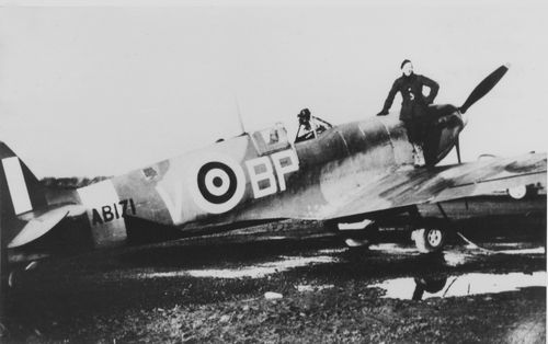 Photographs | Download Categories | RAF in Combat | Page 2