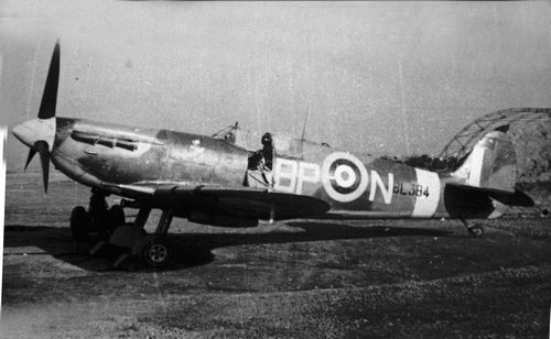 August 2021: Supermarine Spitfire – The Australian squadrons in GB – 35 ...