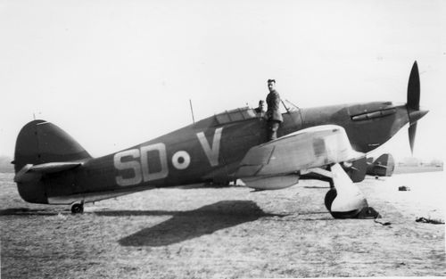 December 2021: Hawker Hurricane (pt-1) – 24 photos | RAF in Combat