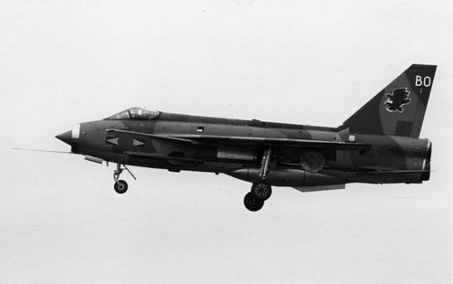 February 2022: English Electric Lightning F.3 (camo era) – 37 photos ...