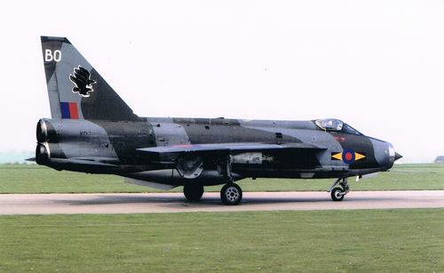 February 2022: English Electric Lightning F.3 (camo era) – 37 photos ...