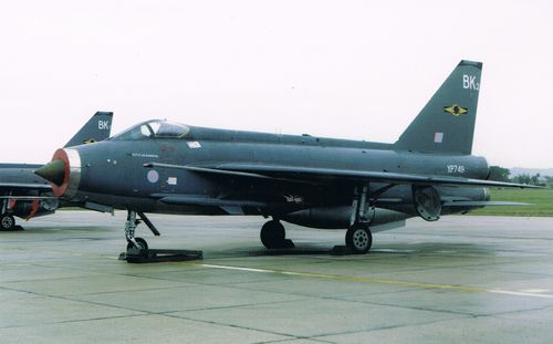 February 2022: English Electric Lightning F.3 (camo era) – 37 photos ...