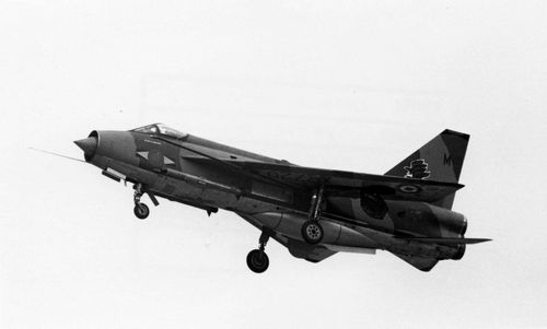 February 2022: English Electric Lightning F.3 (camo era) – 37 photos ...